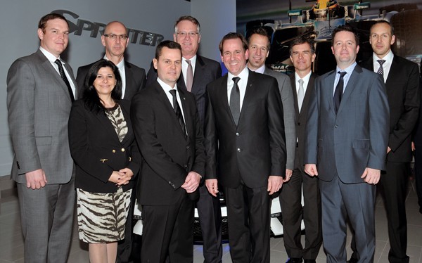 Mercedes-Benz et les frères Theetge procèdent à l’ouverture officielle ...